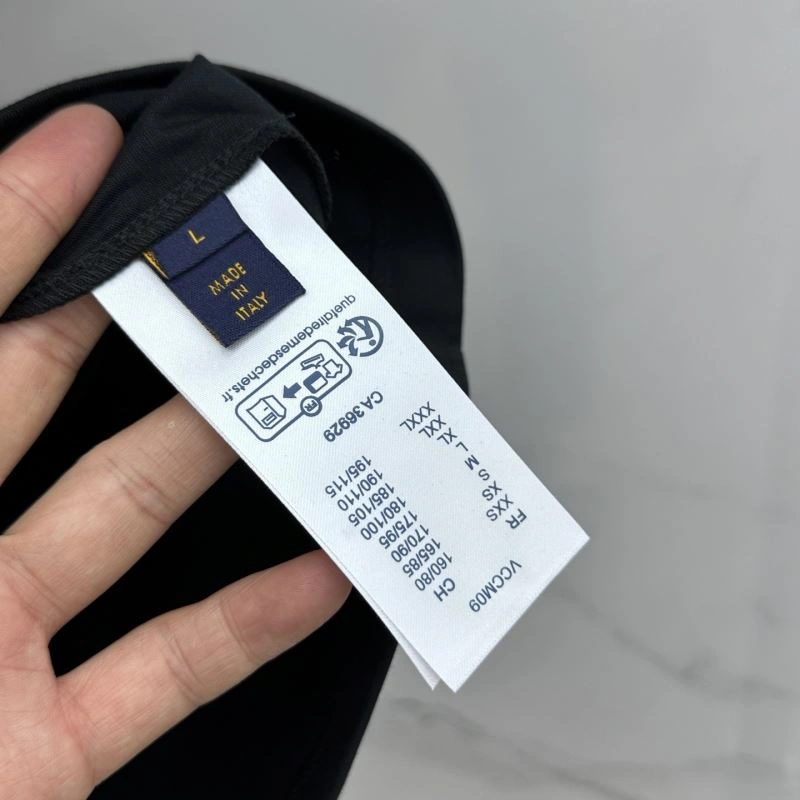 Inexpensive Louis Vuitton T-Shirts