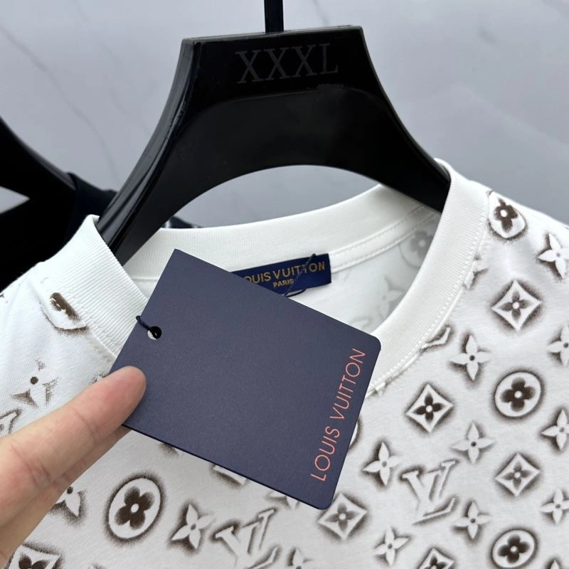 Inexpensive Louis Vuitton T-Shirts