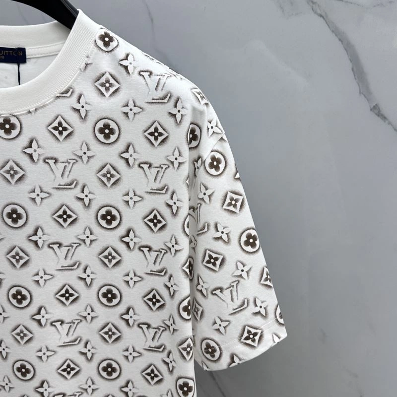 Inexpensive Louis Vuitton T-Shirts