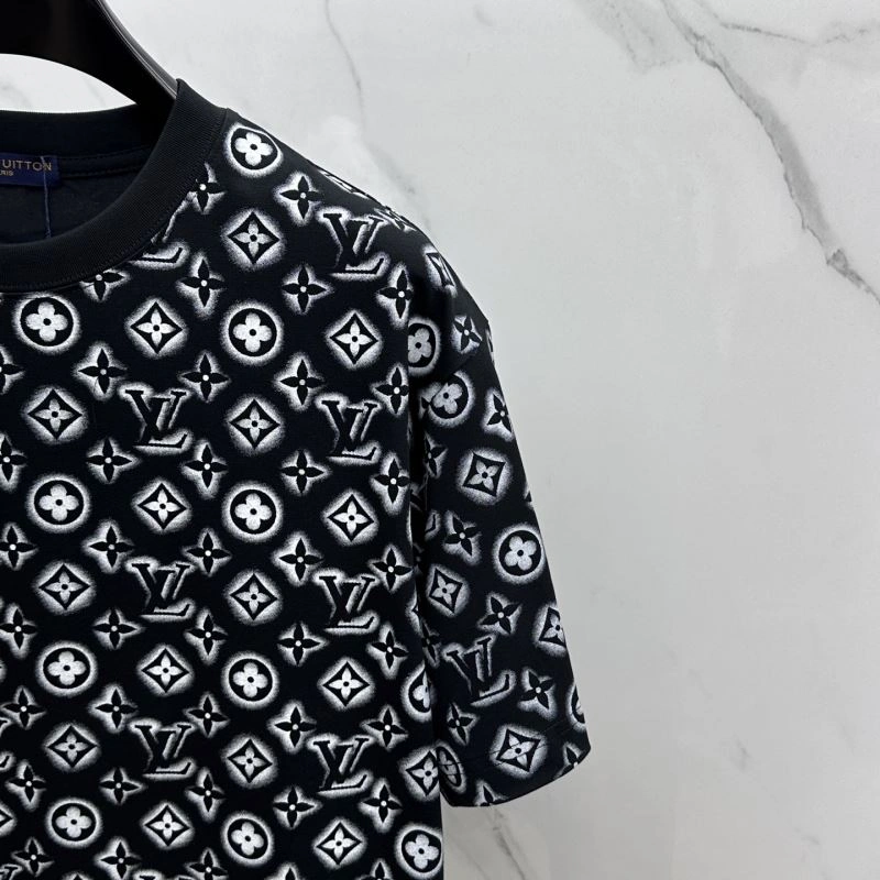 Economical Louis Vuitton T-Shirts