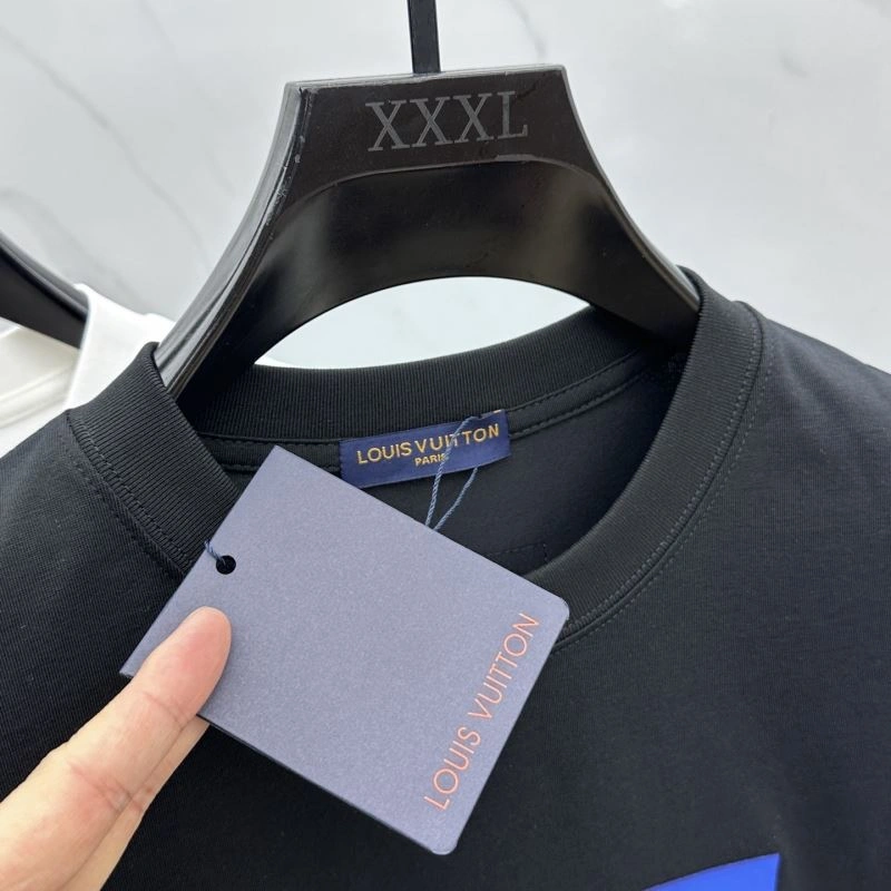 Indistinguishable Louis Vuitton T-Shirts