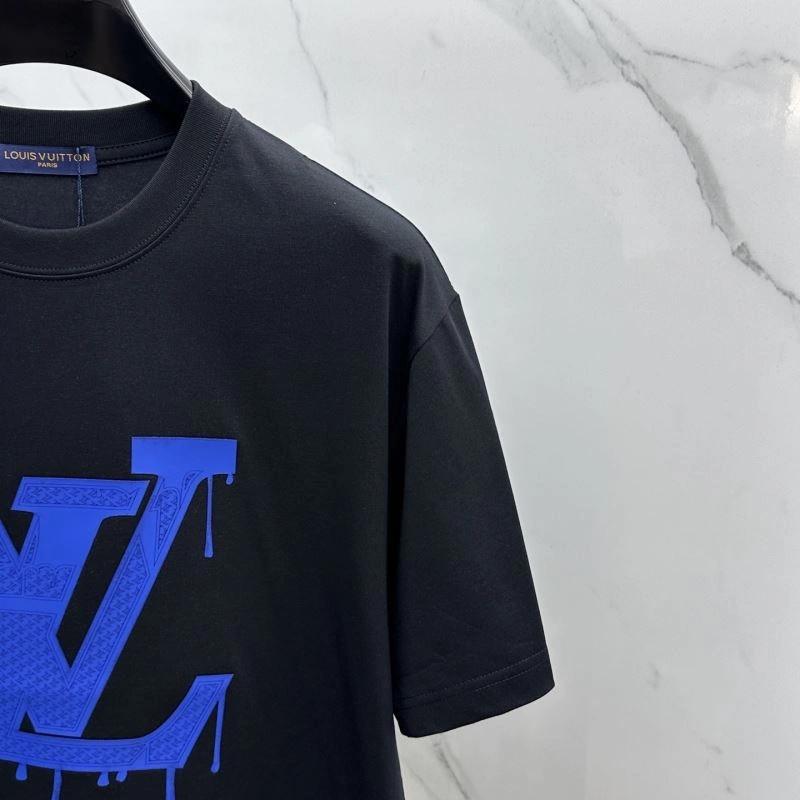 Indistinguishable Louis Vuitton T-Shirts