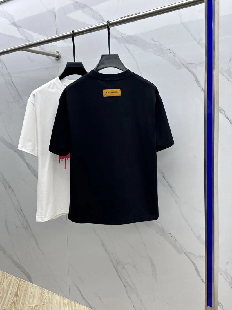 Indistinguishable Louis Vuitton T-Shirts
