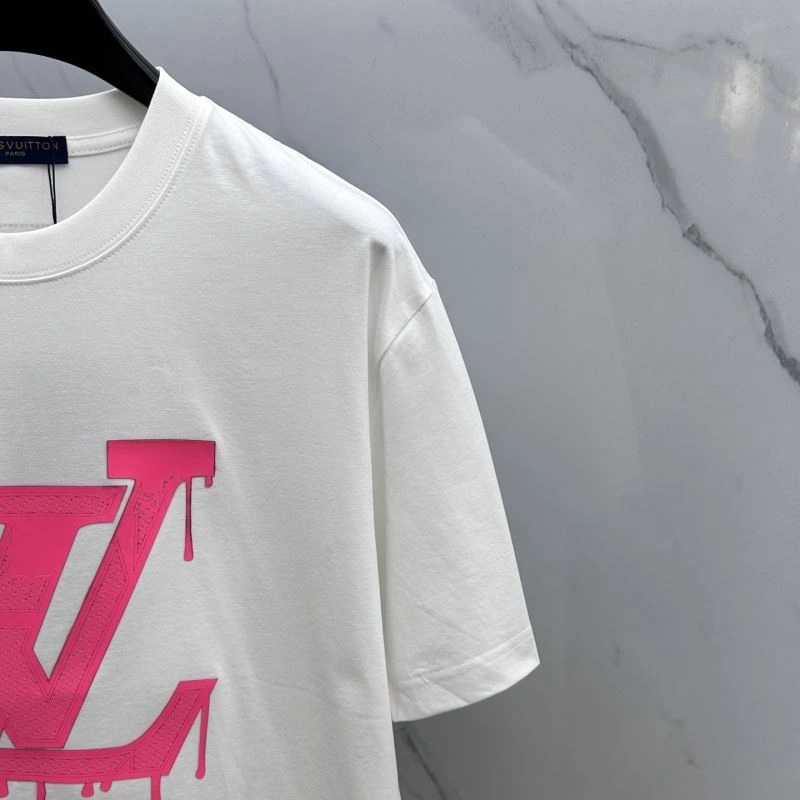 Precise copy Louis Vuitton T-Shirts