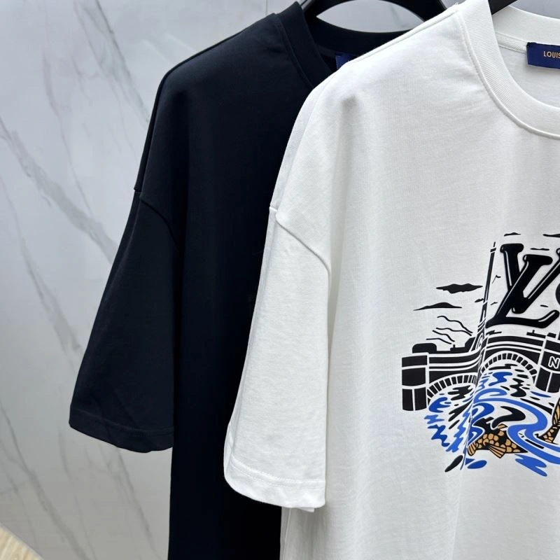 Top match Louis Vuitton T-Shirts