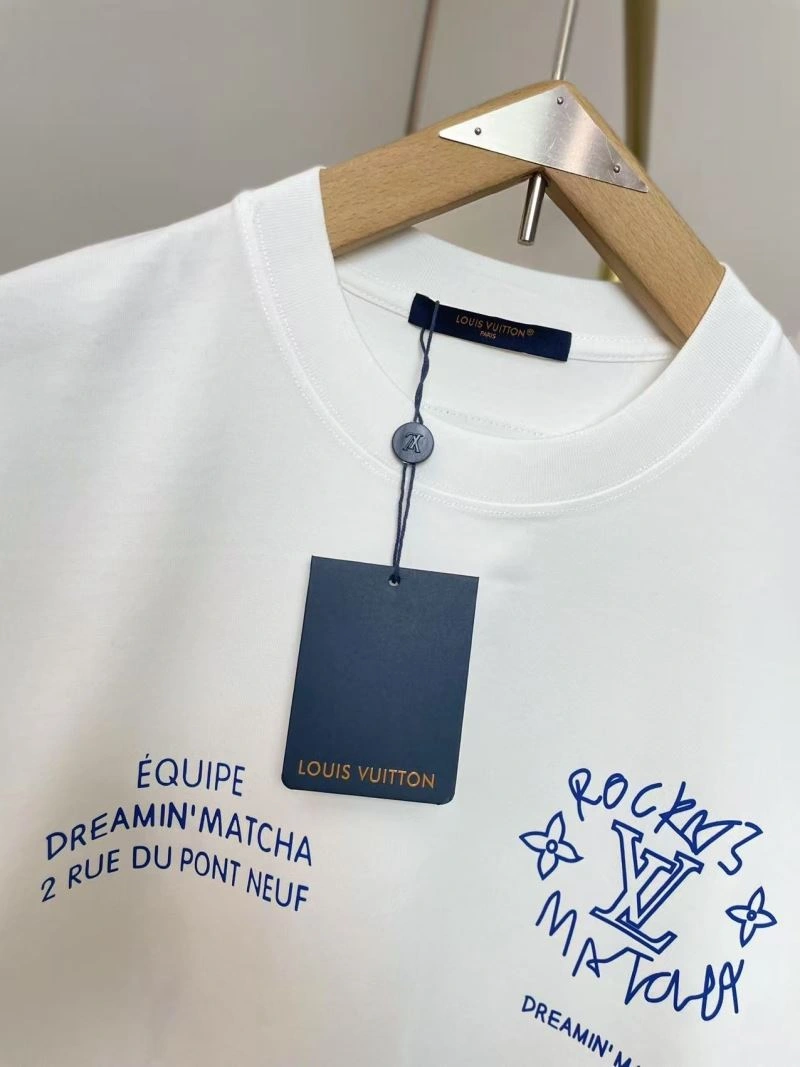 Exact replica Louis Vuitton T-Shirts