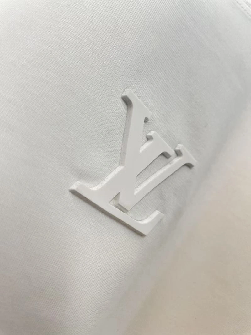 Precise copy Louis Vuitton T-Shirts