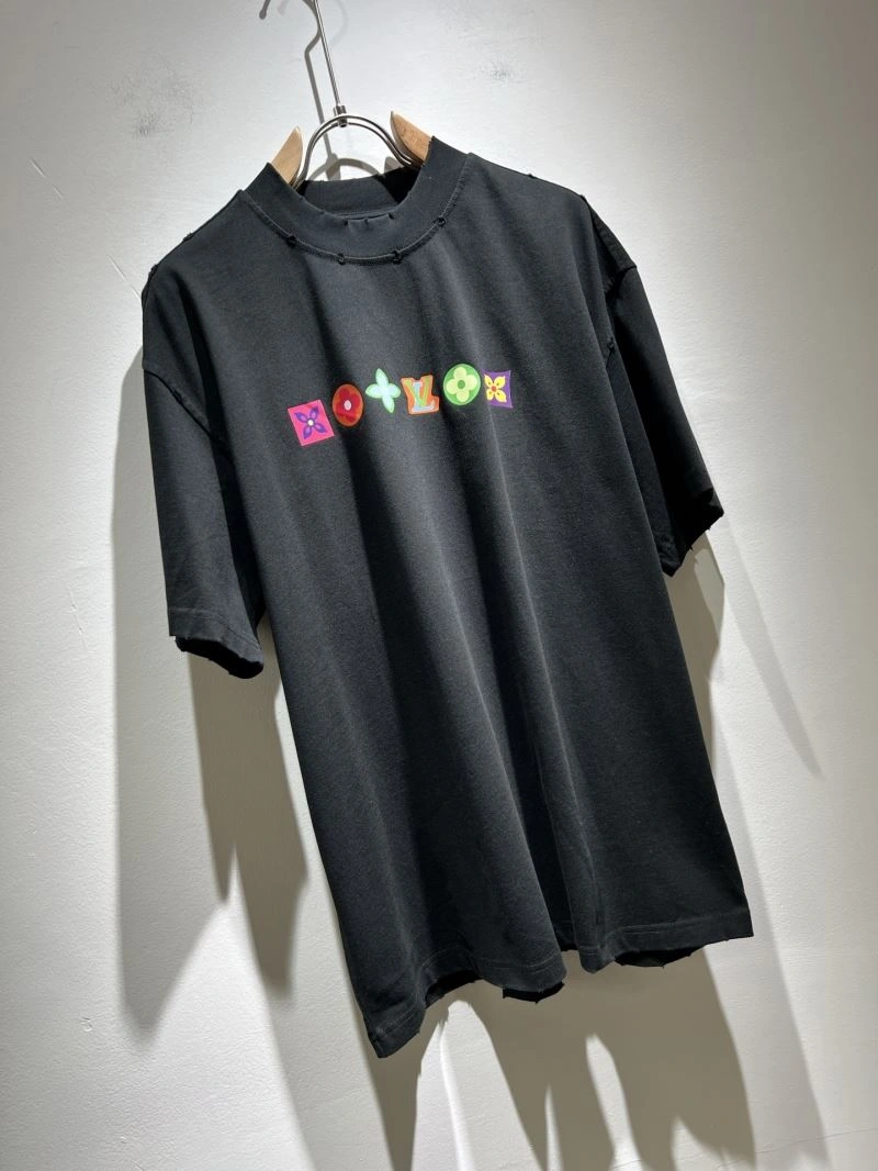 Value-priced Louis Vuitton T-Shirts