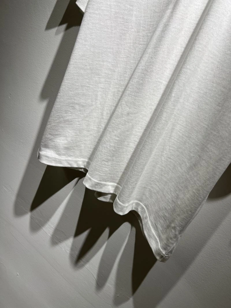 Value-priced Louis Vuitton T-Shirts