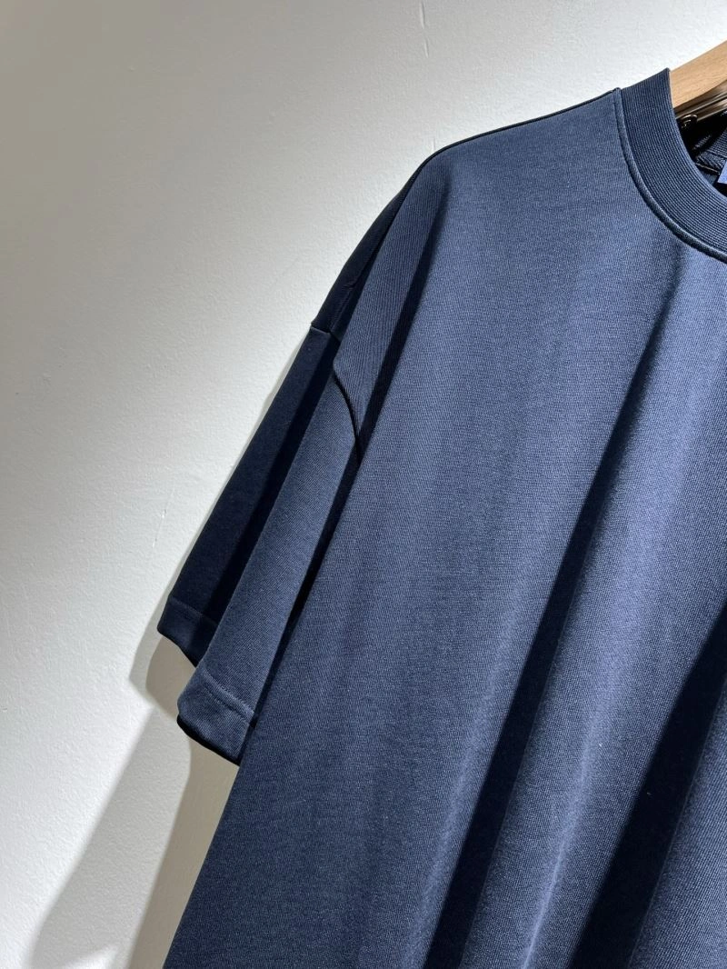 High accuracy Louis Vuitton T-Shirts