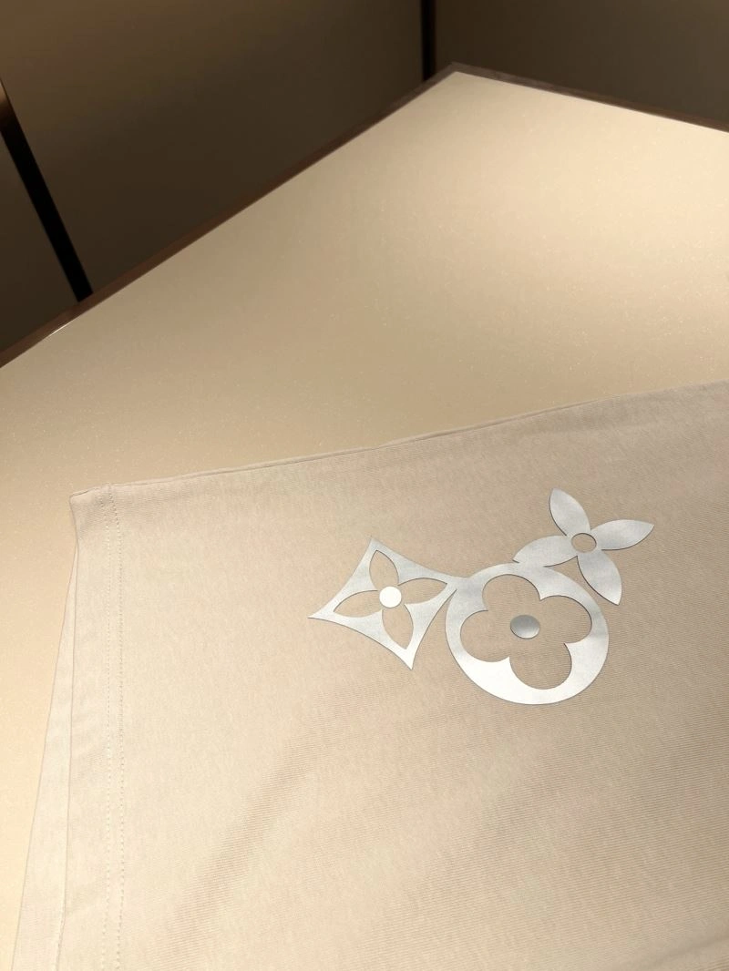 Cut-rate Louis Vuitton T-Shirts