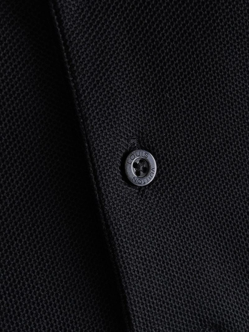 Indistinguishable Louis Vuitton T-Shirts