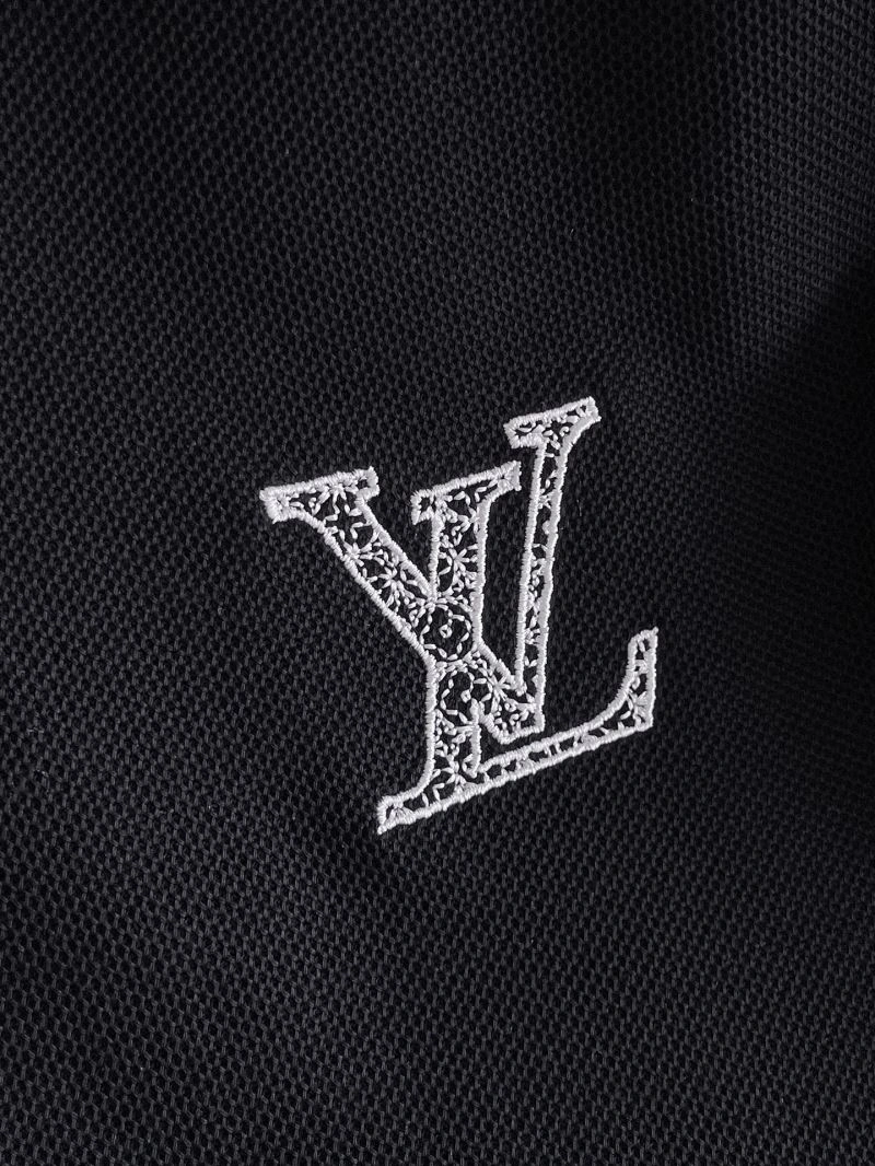 Indistinguishable Louis Vuitton T-Shirts