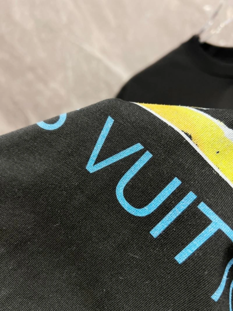 Low-cost Louis Vuitton T-Shirts