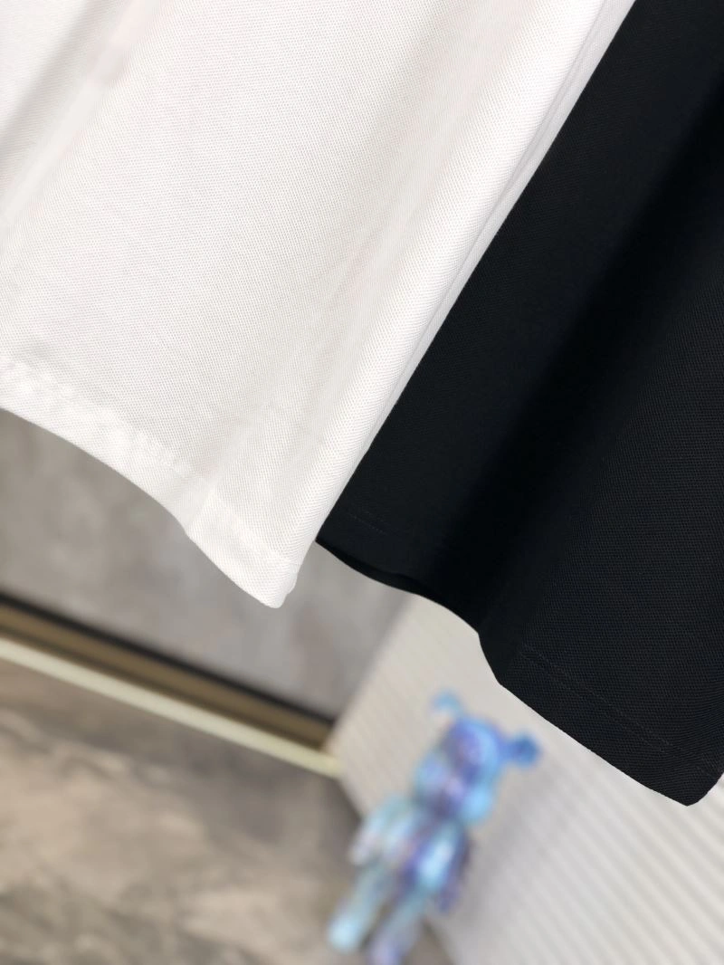 Factory-made Louis Vuitton T-Shirts
