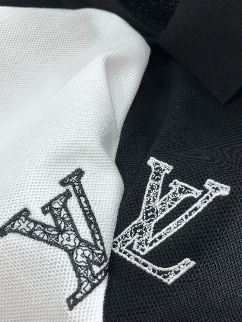 Accurate model Louis Vuitton T-Shirts