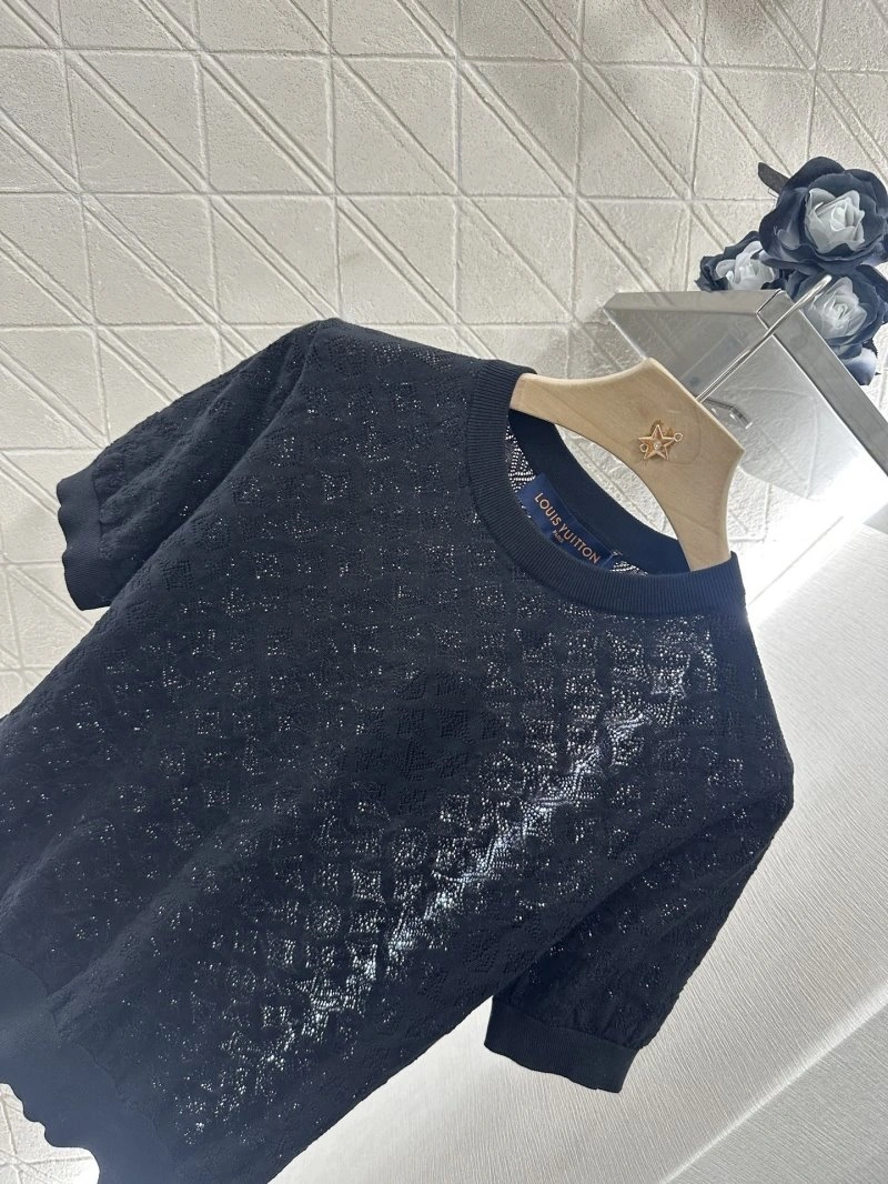 Bargain Louis Vuitton T-Shirts