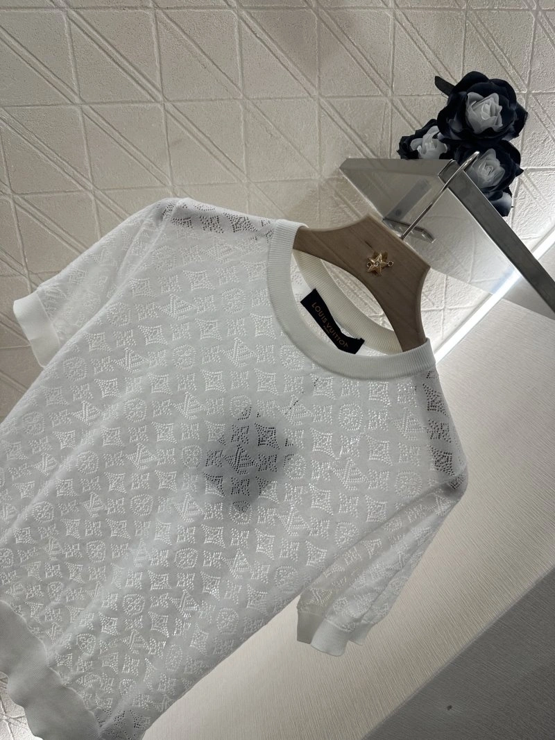 Top match Louis Vuitton T-Shirts