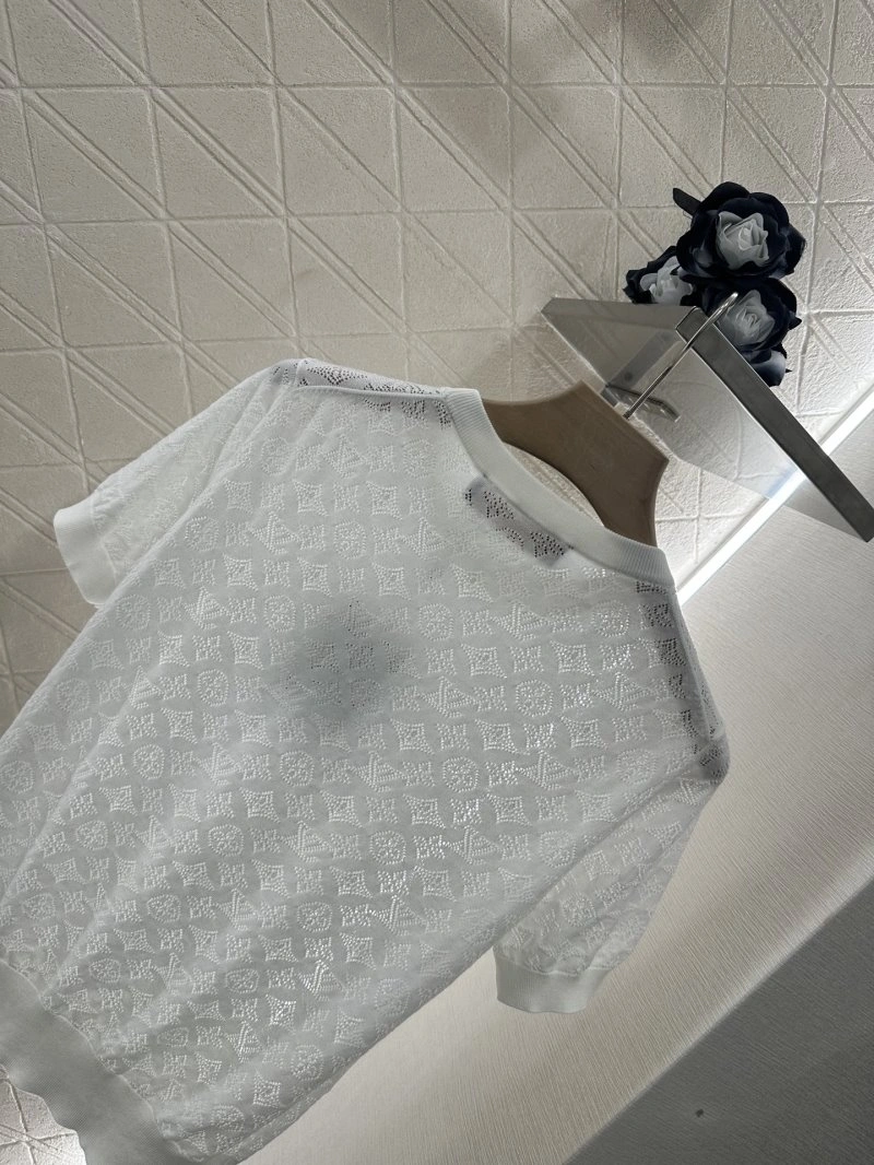 Top match Louis Vuitton T-Shirts
