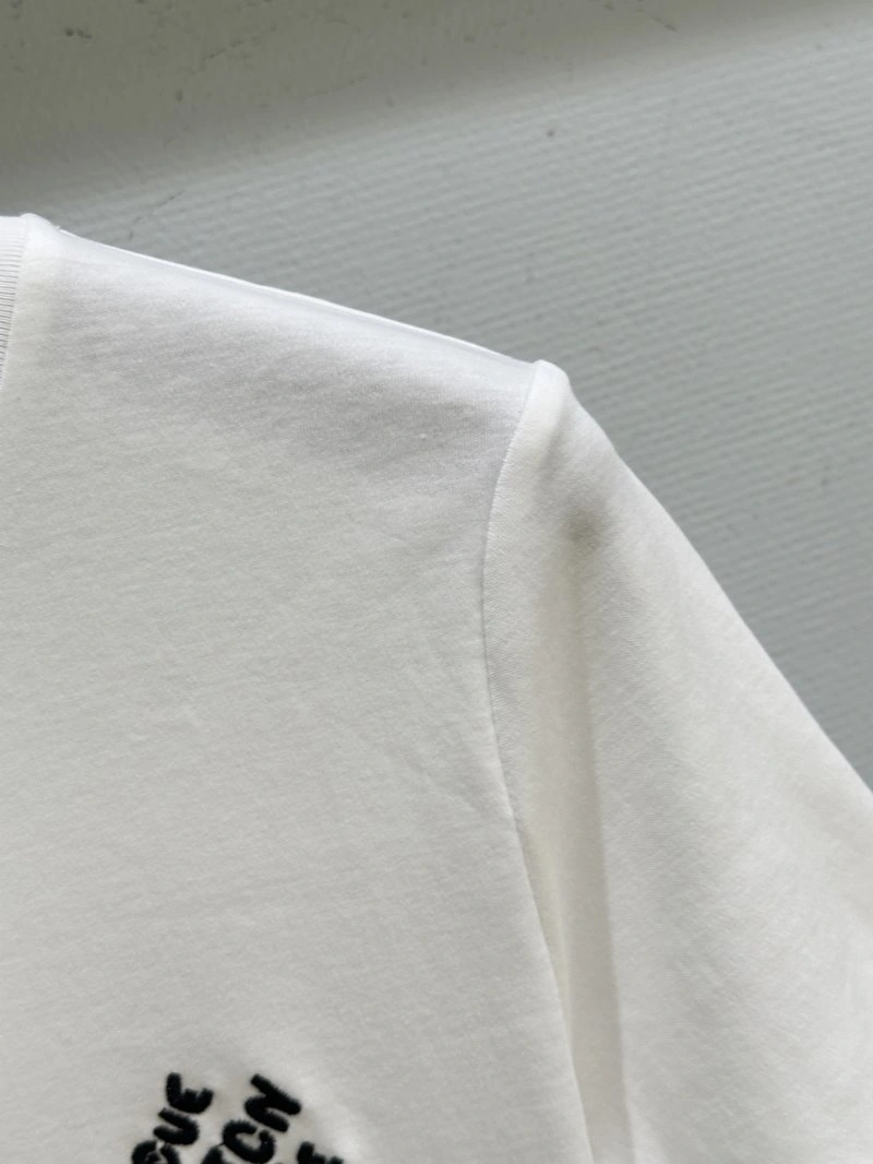 Precise copy Louis Vuitton T-Shirts