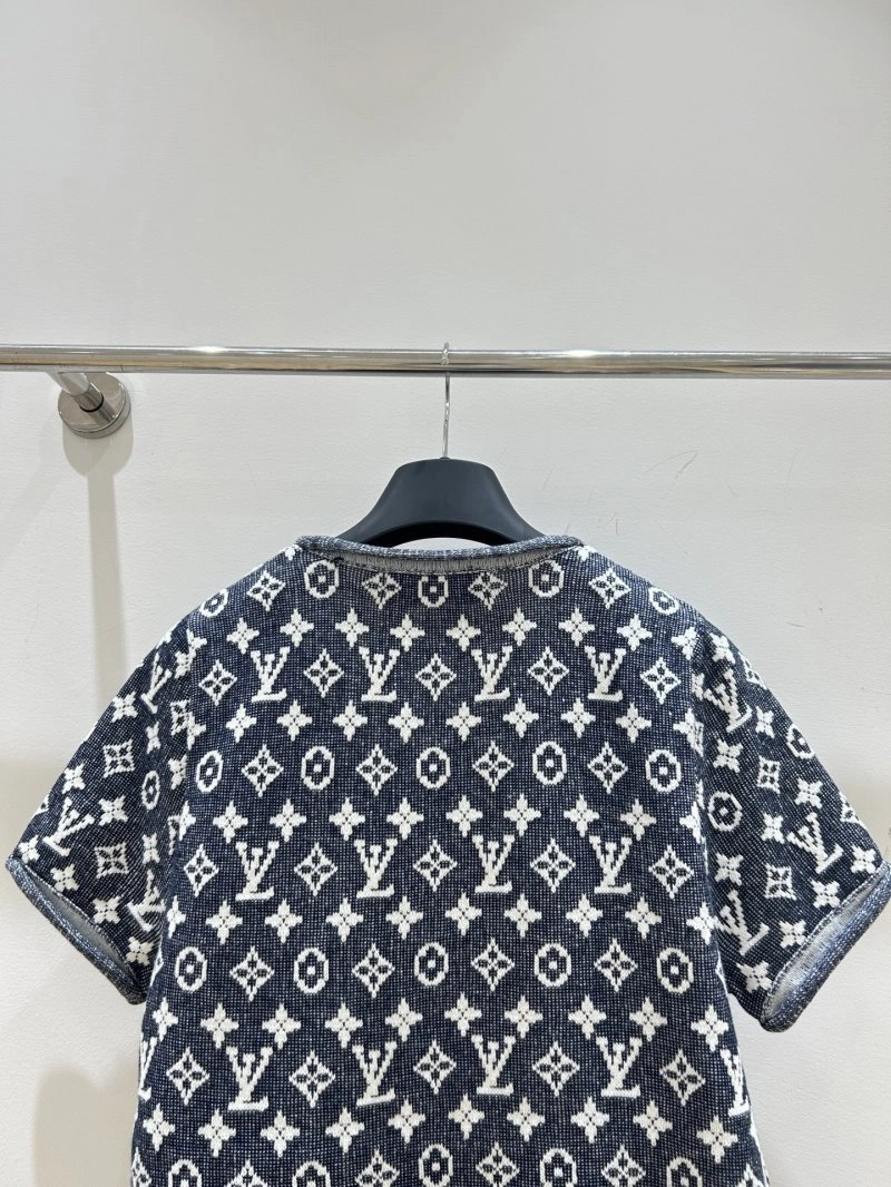 Factory-made Louis Vuitton T-Shirts