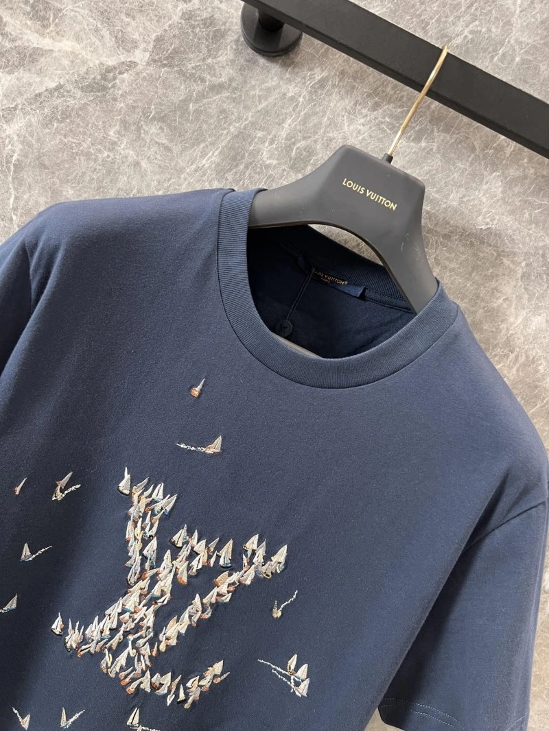 Low-cost Louis Vuitton T-Shirts