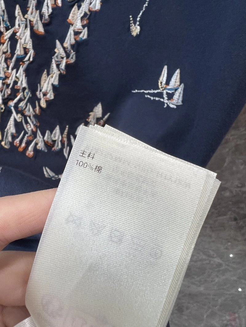 Low-cost Louis Vuitton T-Shirts