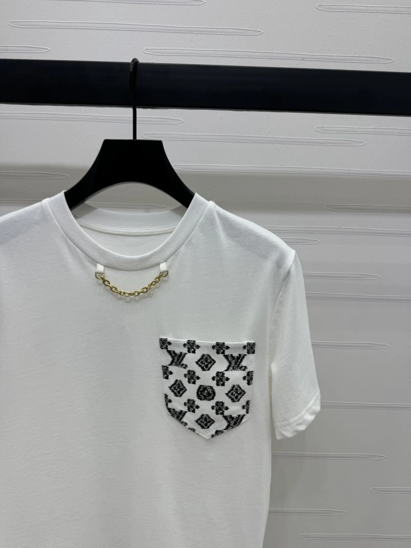 Exact replica Louis Vuitton T-Shirts