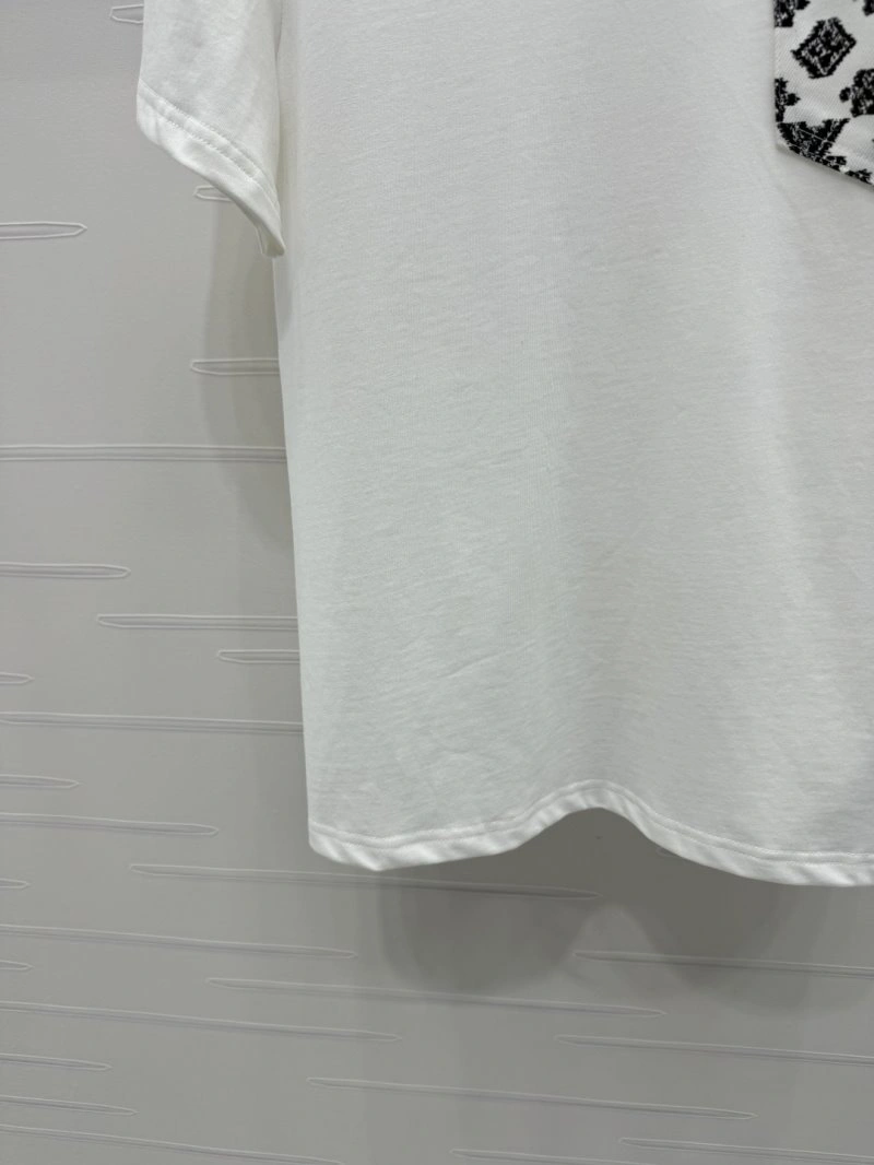 Exact replica Louis Vuitton T-Shirts