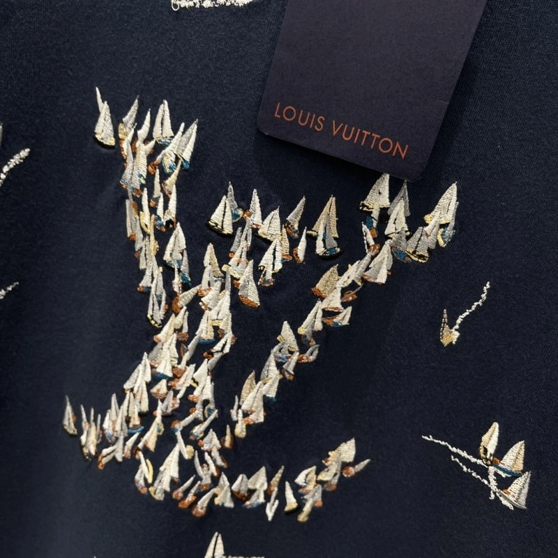Perfect replica Louis Vuitton T-Shirts
