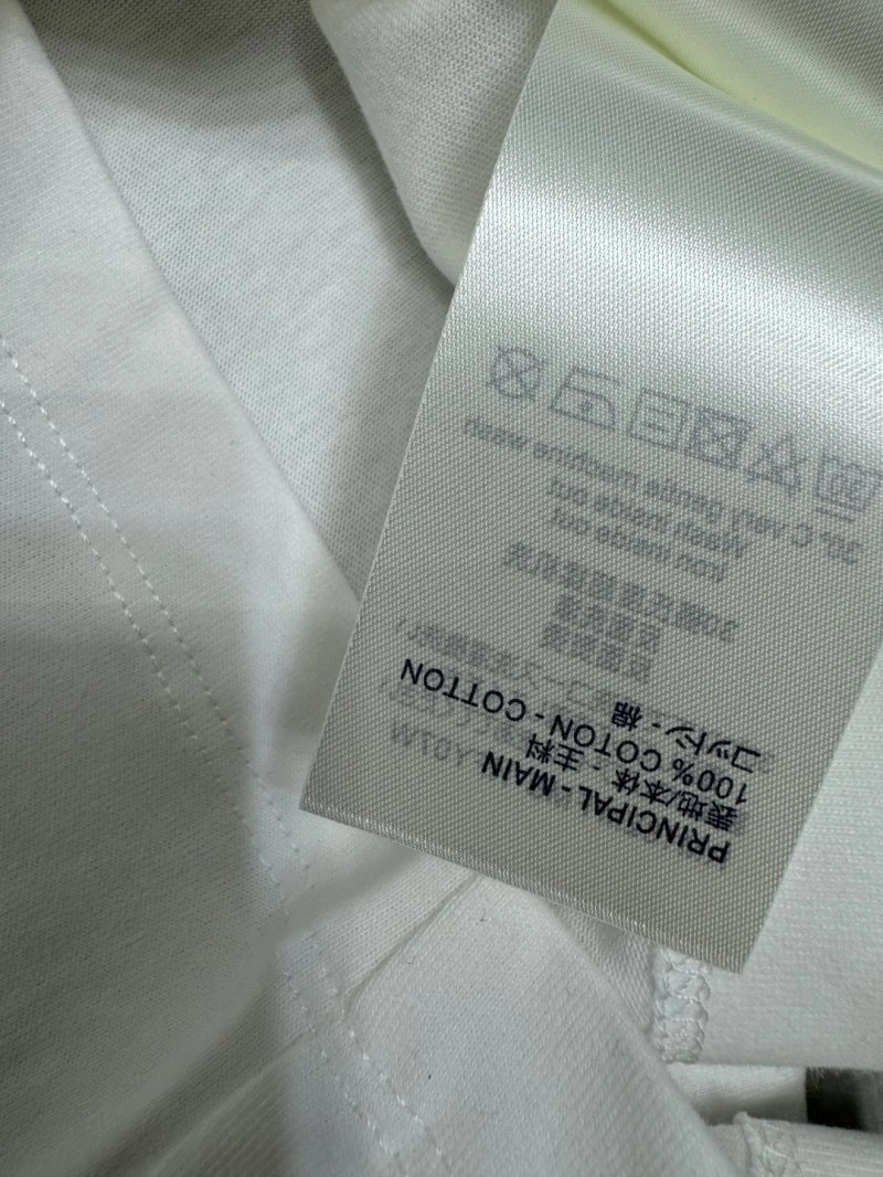Inexpensive Louis Vuitton T-Shirts