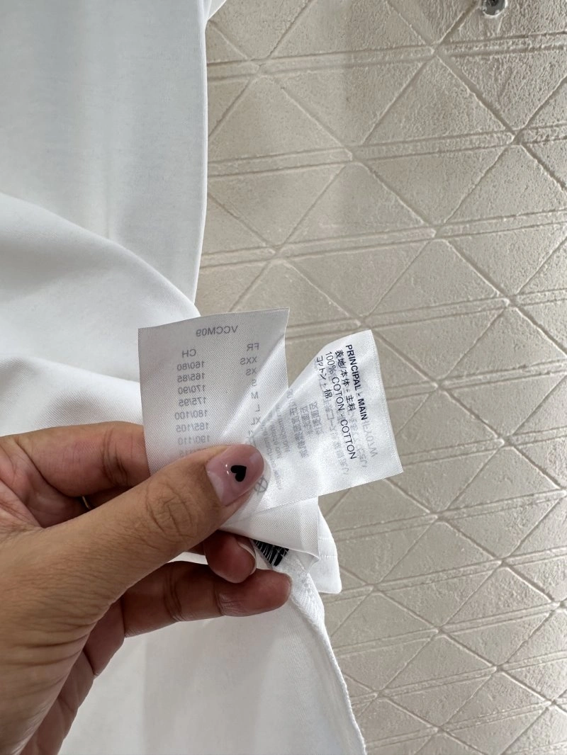 Official Louis Vuitton T-Shirts