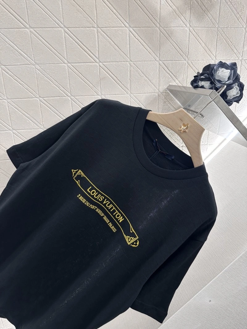 Cut-rate Louis Vuitton T-Shirts