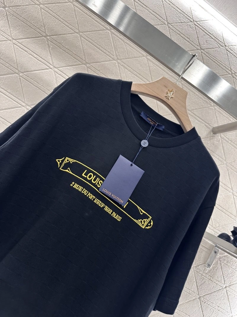 Cut-rate Louis Vuitton T-Shirts