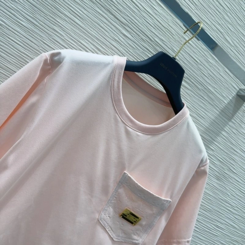 Exact replica Louis Vuitton T-Shirts