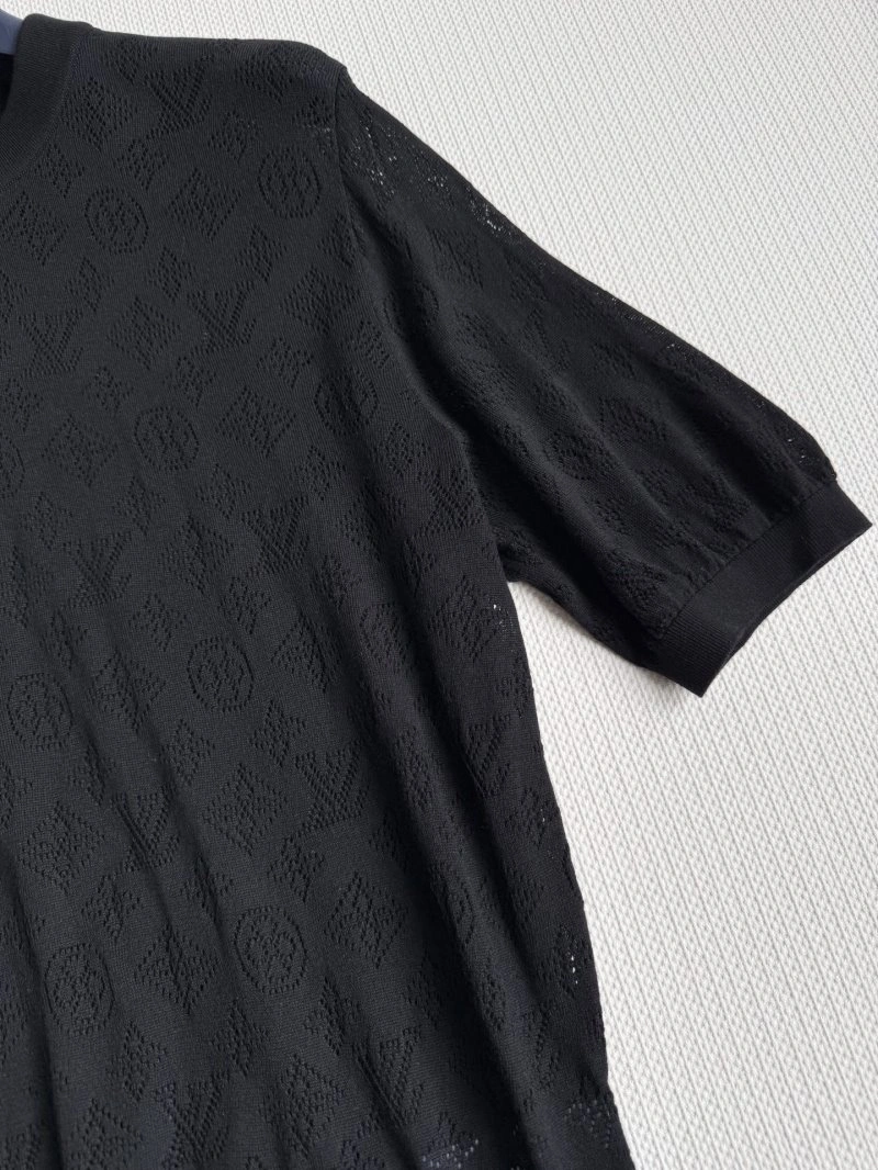 Factory-made Louis Vuitton T-Shirts