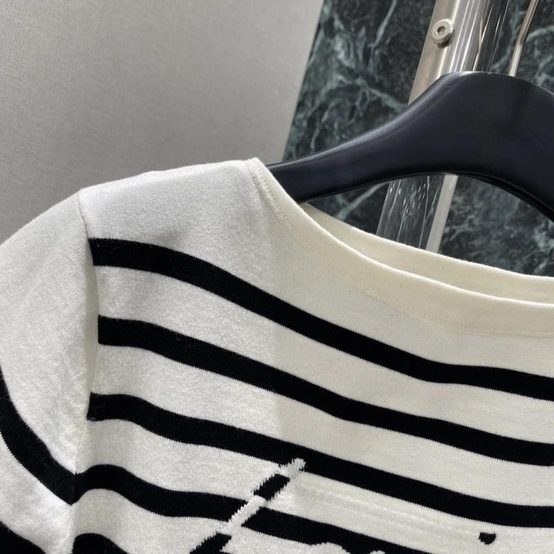 Exact replica Louis Vuitton T-Shirts