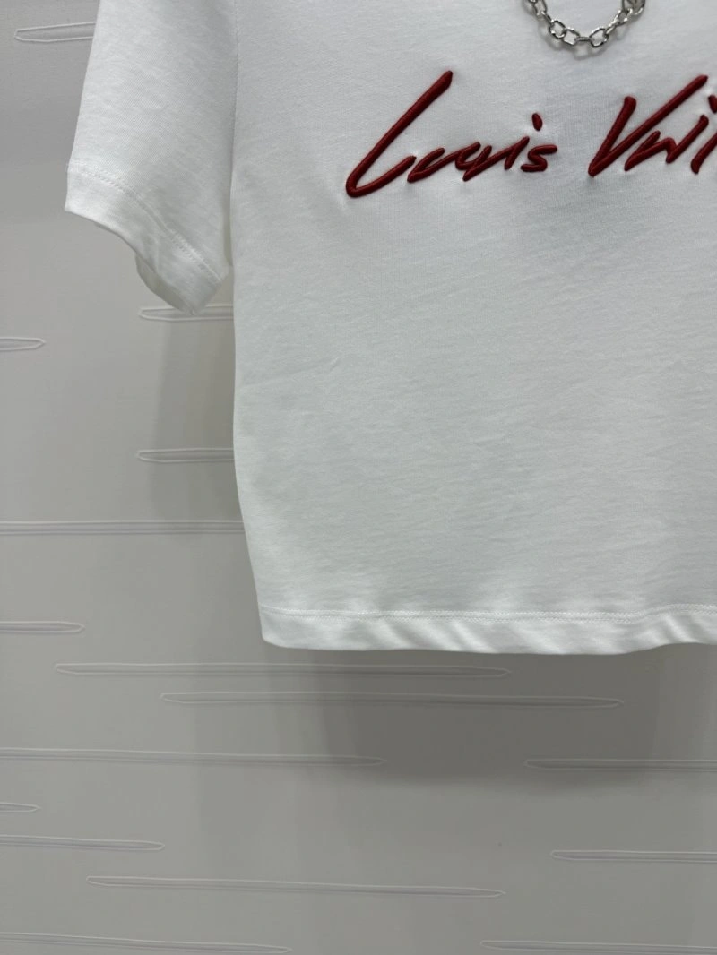 Accurate model Louis Vuitton T-Shirts