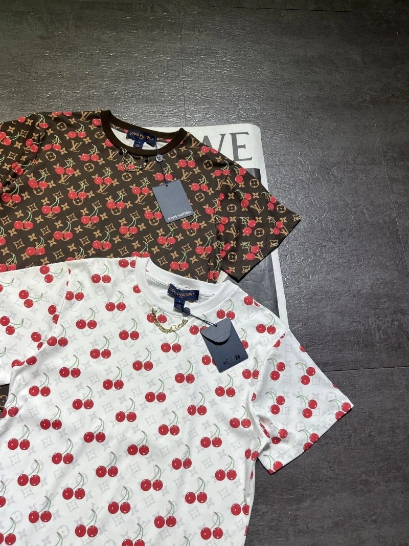 Perfect replica Louis Vuitton T-Shirts
