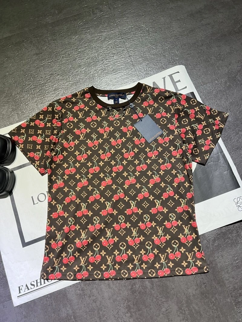 Perfect replica Louis Vuitton T-Shirts