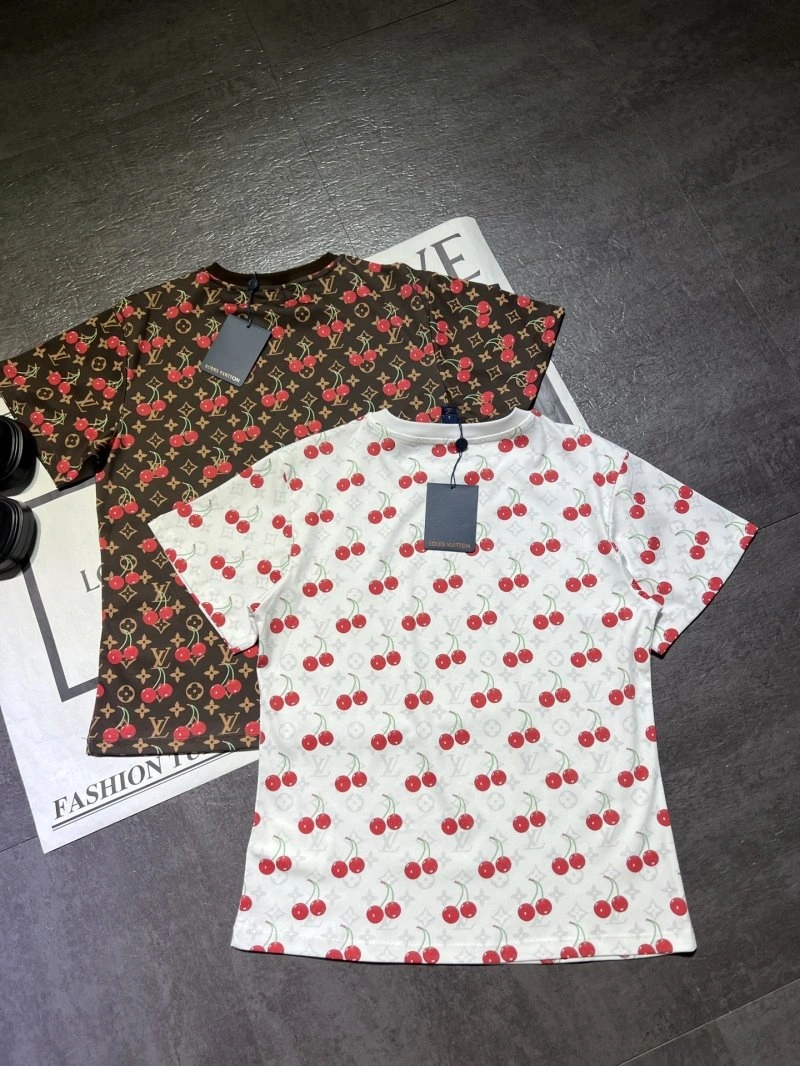 Perfect replica Louis Vuitton T-Shirts