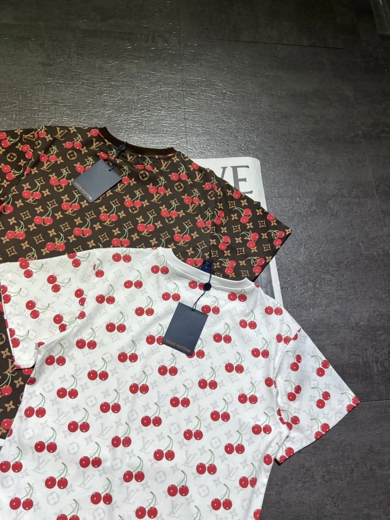 Perfect replica Louis Vuitton T-Shirts