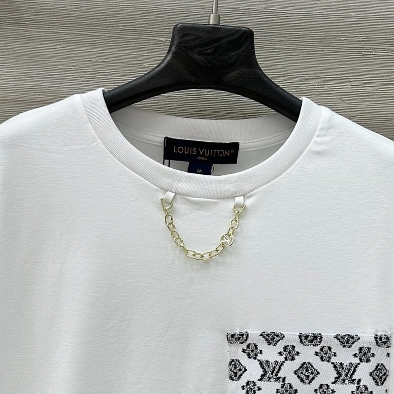 Precise copy Louis Vuitton T-Shirts