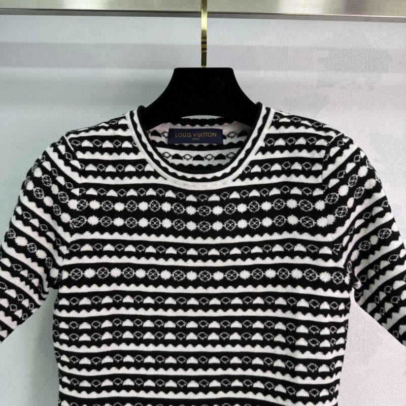 Value-priced Louis Vuitton T-Shirts