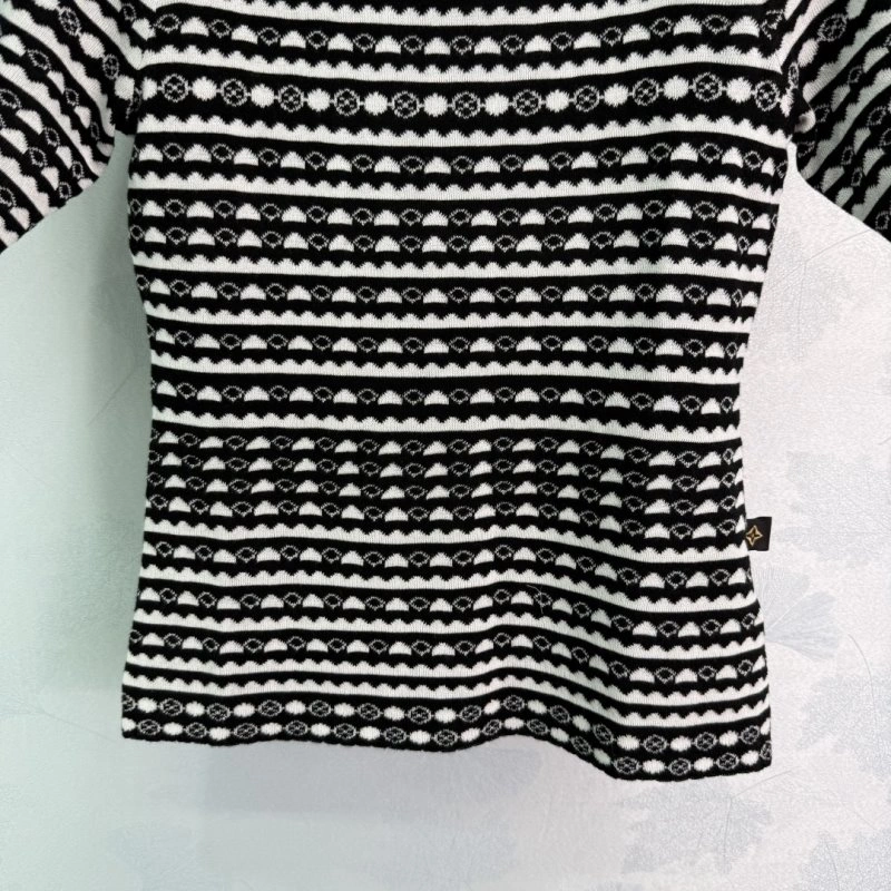 Value-priced Louis Vuitton T-Shirts