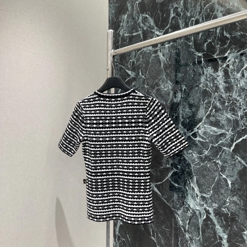 Accurate model Louis Vuitton T-Shirts
