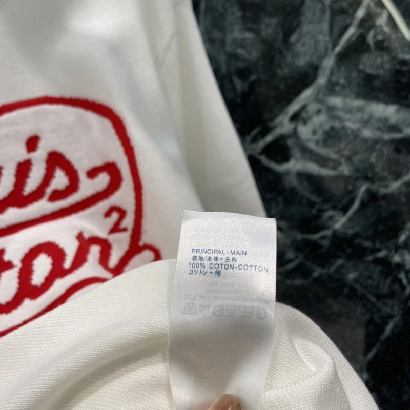Indistinguishable Louis Vuitton T-Shirts