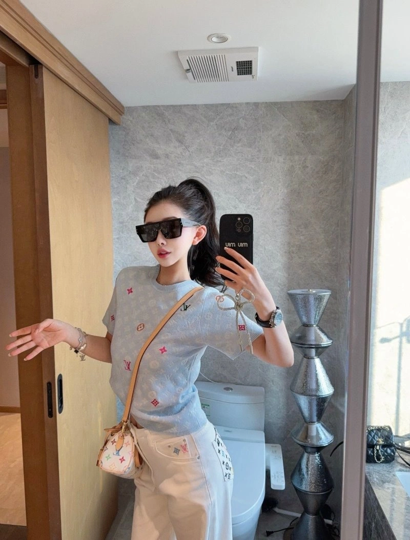 Value-priced Louis Vuitton T-Shirts