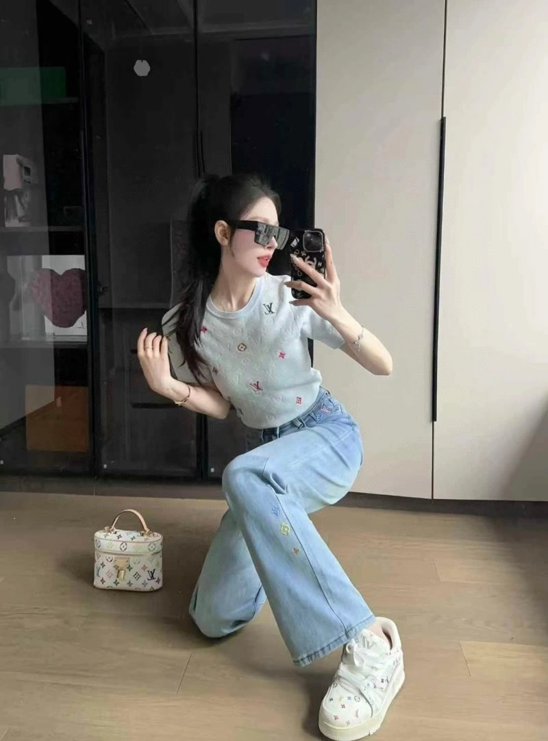 Value-priced Louis Vuitton T-Shirts