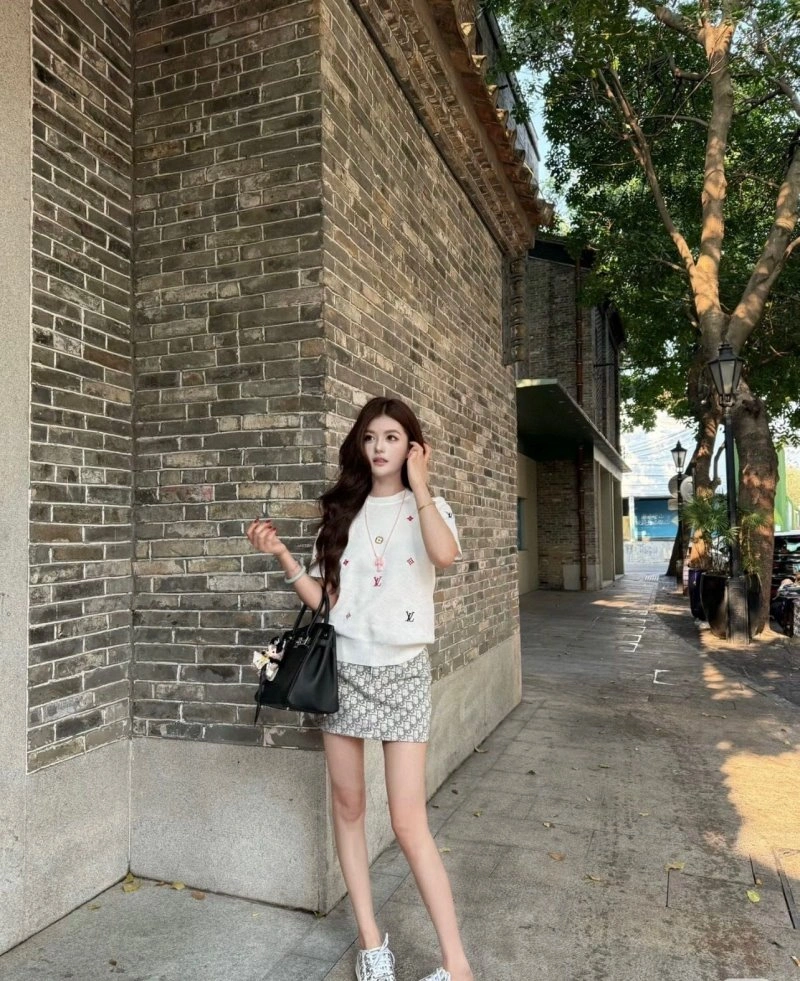 Cut-rate Louis Vuitton T-Shirts